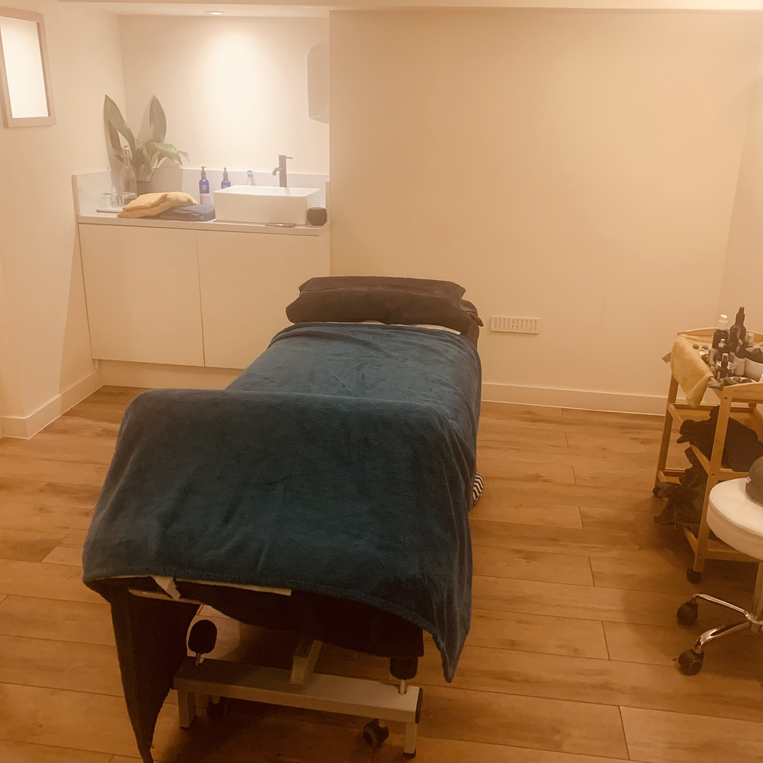 United Kingdom 2025: Lara french | Bear with me